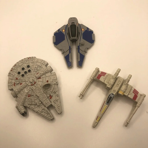 Star Wars | Toys | Star Wars Die Cast Hot Wheels Lot Millenium Falcon X ...